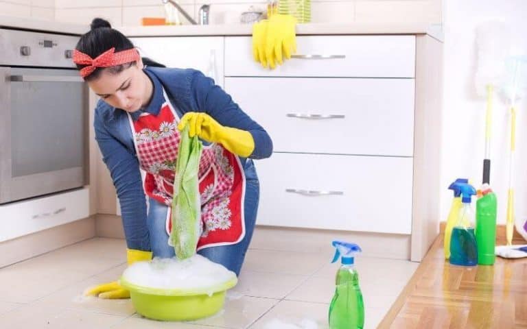 How to Get Rid of Grease on Kitchen Floor - 3 Simple Tips