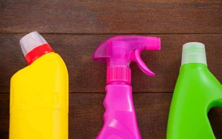 How to Make a Floor Spraying Buffing Solution in 7 Easy Steps